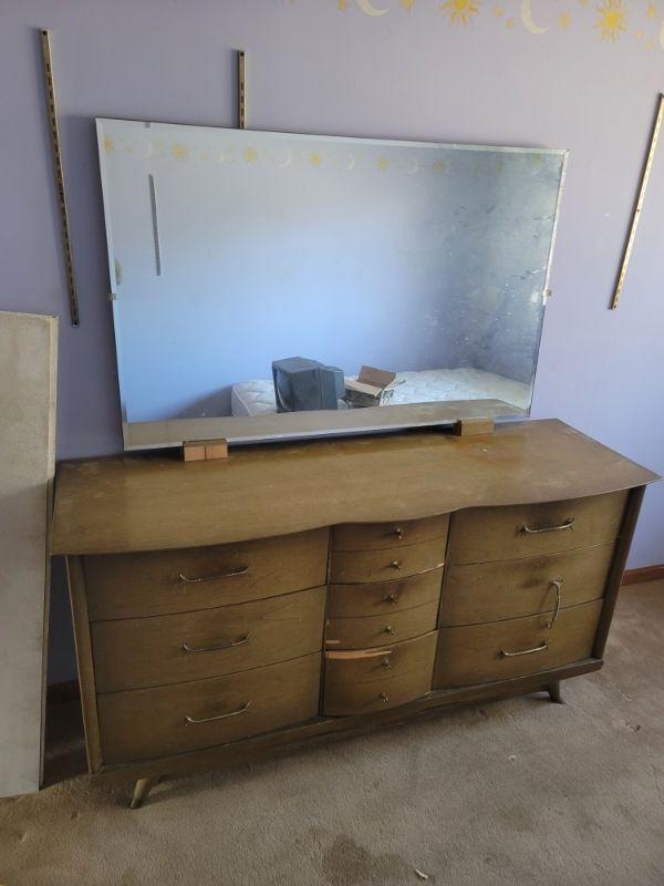 Hopewell Estate Sale | EstateSales.org