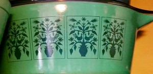 Vintage Pyrex 101: A Guide to Pyrex | Estate Sale Blog
