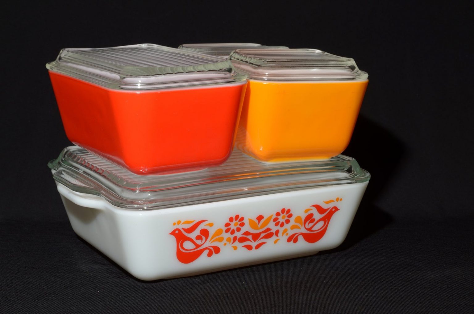 A Guide to the Most Rare Vintage Pyrex - Estate Sale Blog