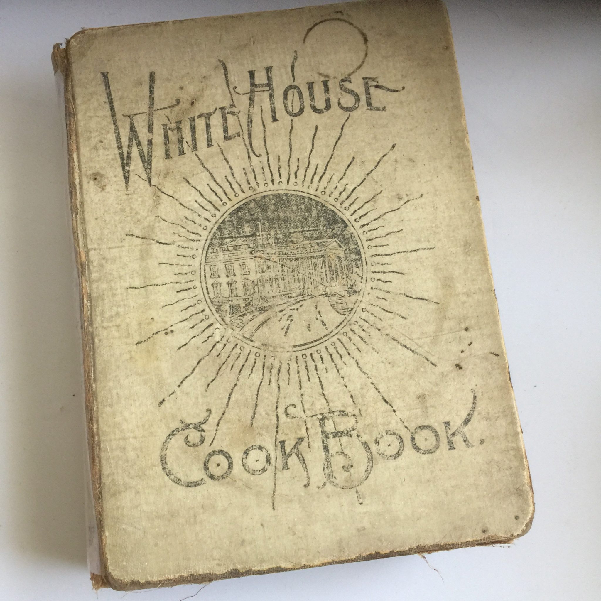A Guide to American Vintage Cookbooks - Estate Sale Blog